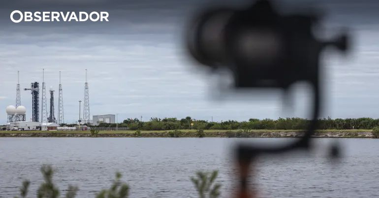 Foguetão americano envia hoje dois pequenos satélites portugueses para ... Foguetão americano envia hoje dois pequenos satélites portugueses para ...